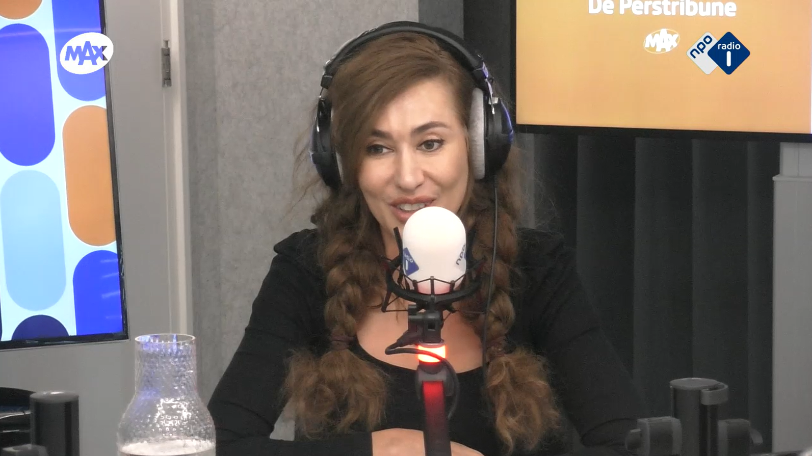 Fidan Ekiz over haar nieuwe docuserie Op De Barricade | NPO Radio 1